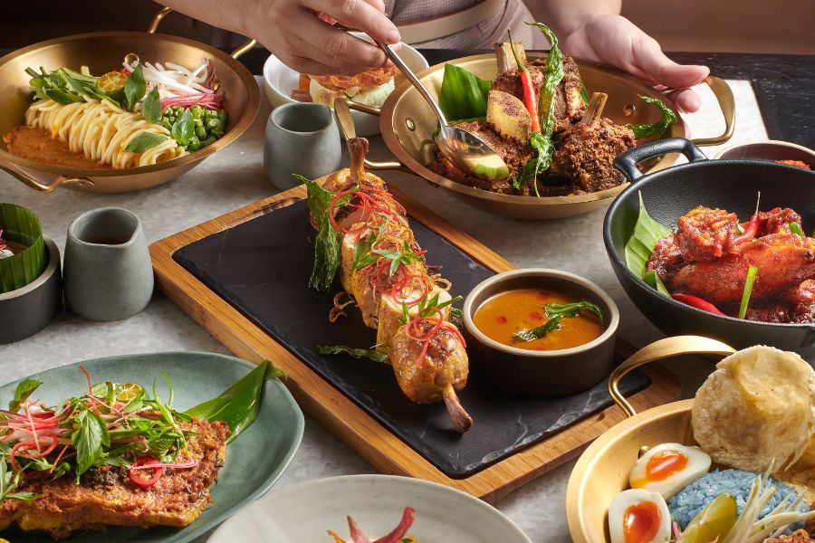 Kulinari warisan sentuhan ATAS memikat selera, rendang tok rusuk lembu ...